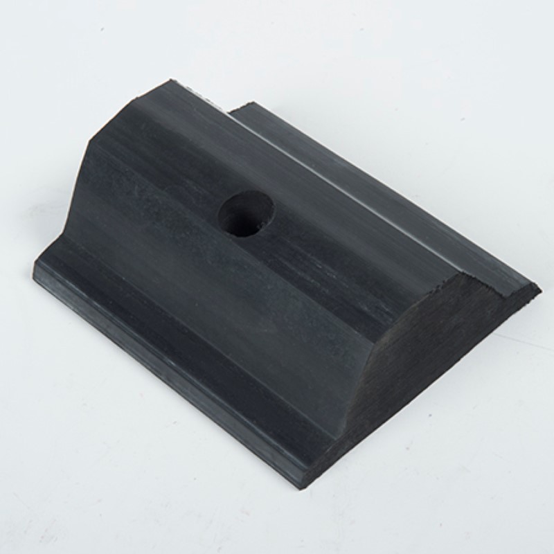 NUCOR CFR™ RUBBER VOID CLOSURE 6" LONG for Metal Buildings | Steel Store